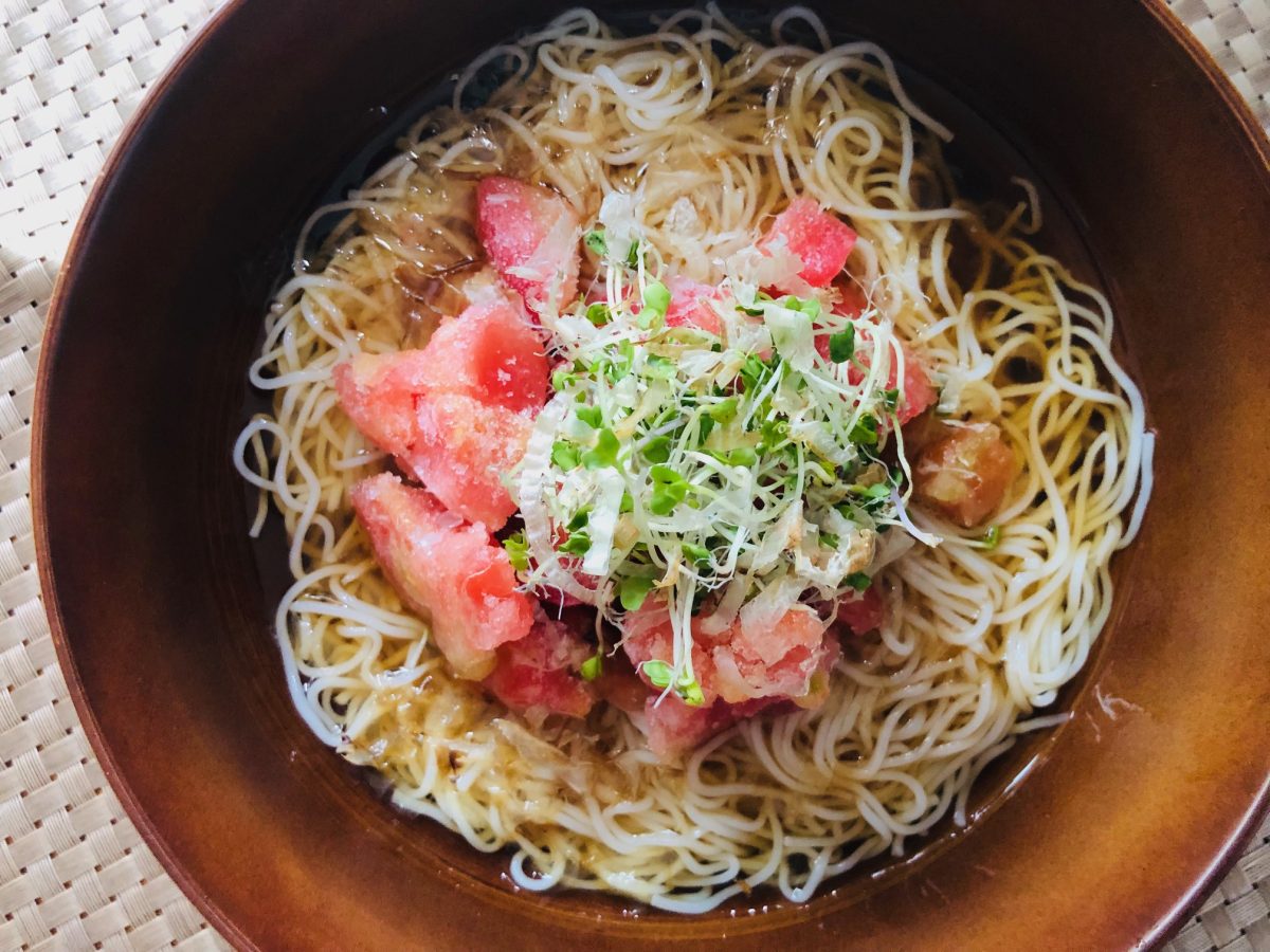 【そうめん大量消費】マンネリ脱却レシピ3選！時短で「ごちそう麺」に | HugKum（はぐくむ）