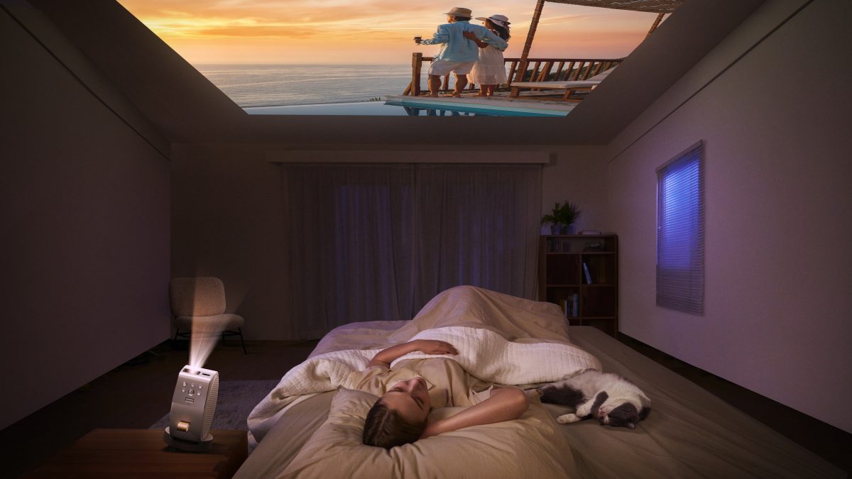 クリスマス大プレゼント④【抽選で1名様】天井モバイルプロジェクター『GV50』でおうちが〝ごろ寝〟映画館に！ | HugKum（はぐくむ）