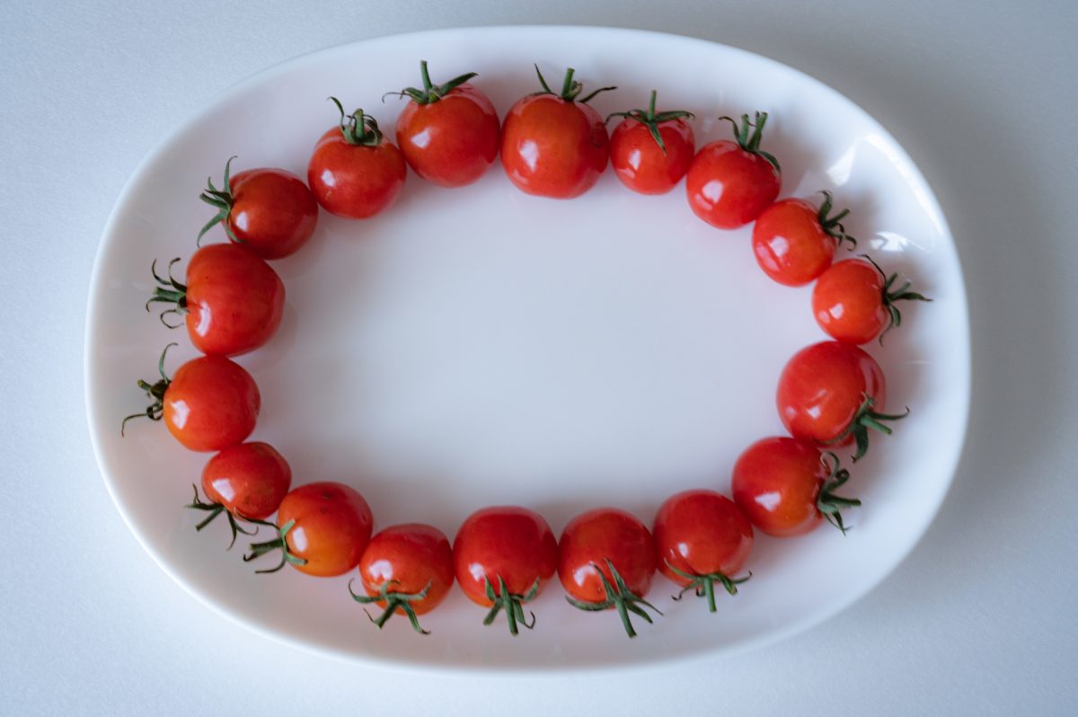 「杓子定規」の意味はわかるけど、なぜ「杓子」と「定規」？ 語源、使い方、類語、対義語、英語表現までを解説 | Hugkum（はぐくむ）