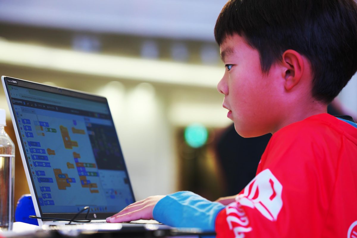 小学生プログラミングの日本最大級の大会がいよいよ開幕！【8月25日よりWEB予選スタート】 | HugKum（はぐくむ）