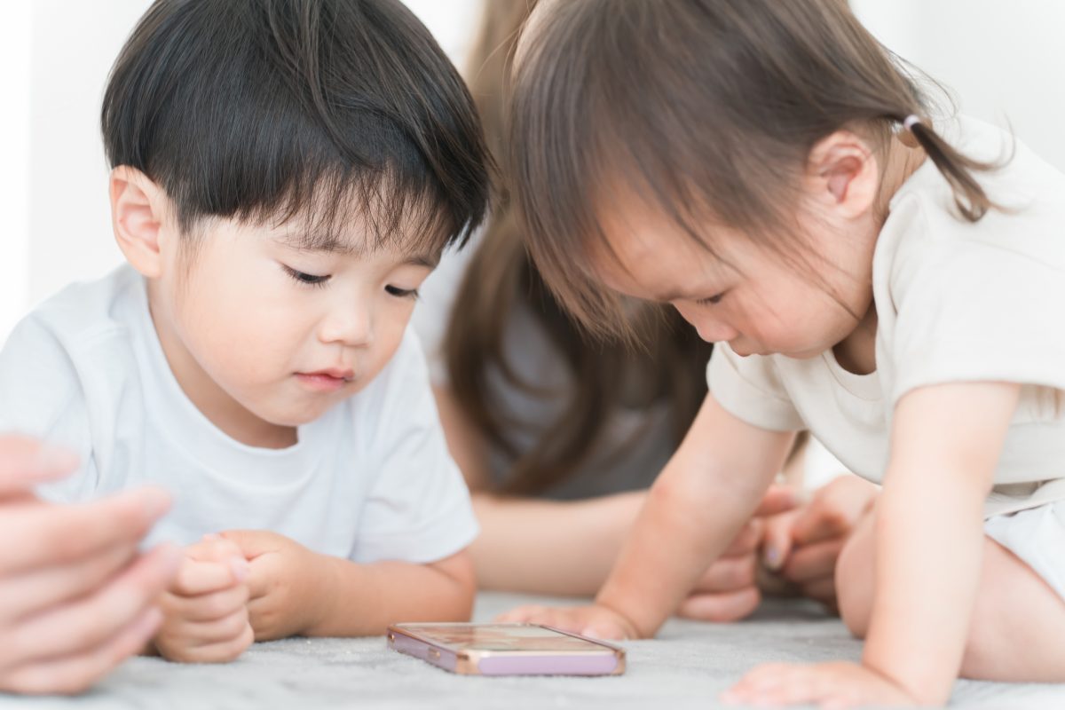 中学生の9割がスマホ所有？ 小学生は？「ヒヤッとしたトラブル」「家庭でのルール作りのポイント」を全国393人の保護者に徹底調査！【HugKum総研】 | HugKum（はぐくむ）